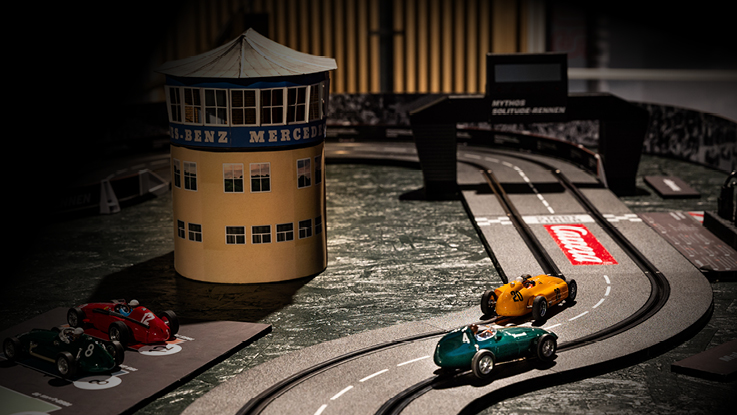 Exhibition: The myth of Solitude – the race track: VISUELL GmbH